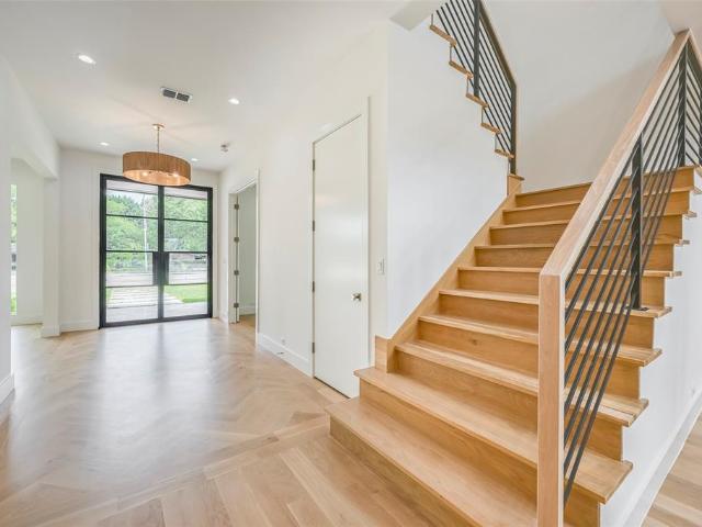 3304 Royal Lane