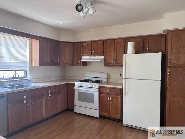 3304 Stonehedge Rd, Edison, NJ 08820 | MLS #2661 M