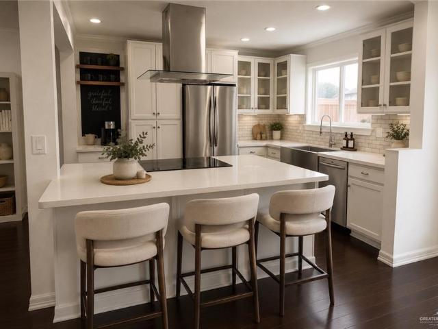 3304 San Mateo Parkway