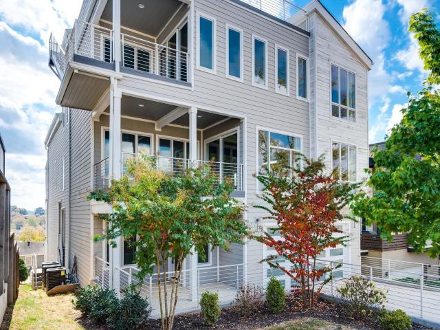 3304 Trevor St # B