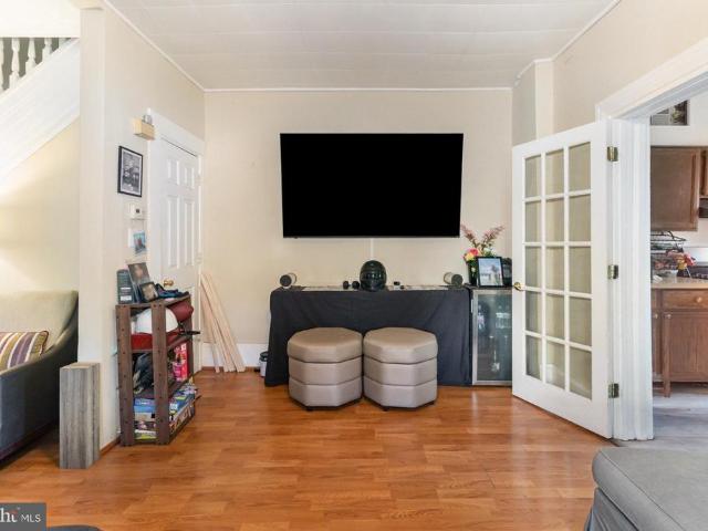 3305 Market Street