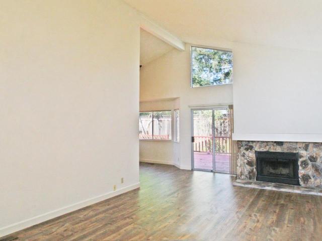 3305 Archbury Court