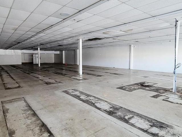 3305 Bayshore Road # 9/10