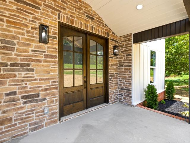 3305 Dobbins Pike