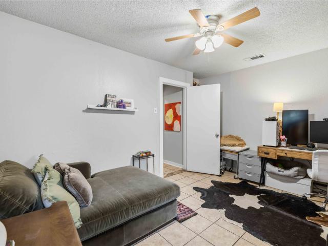 3305 Dolphin Dr, Austin, TX 78704 | MLS #6942