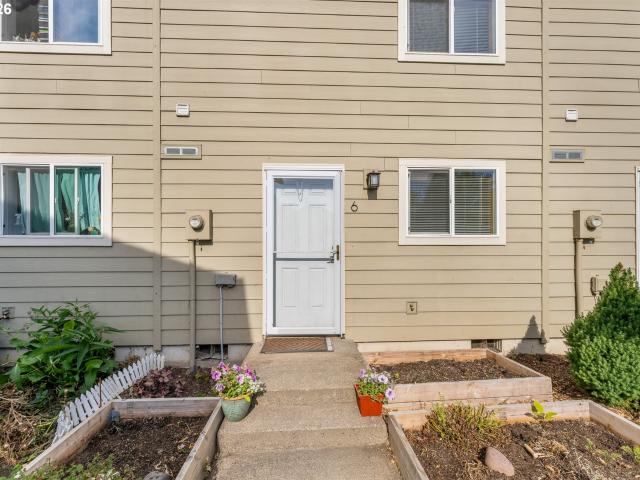 3305 e vittoria way # 6