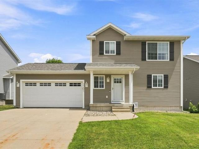 3305 Lennon Ln, Marion, IA 52302