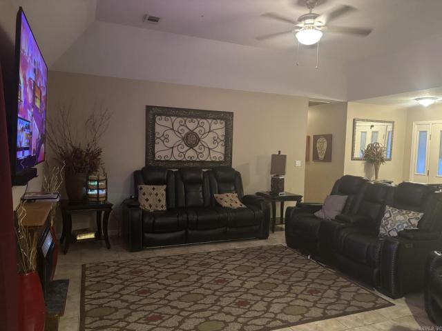 3305 Lonoke Cove