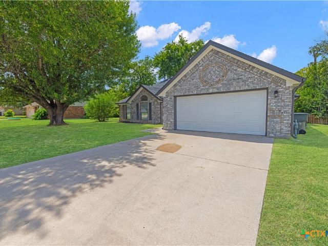 3305 Pebble Drive