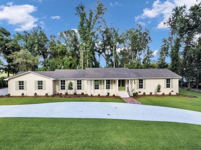 3305 Plantation Dr, Valdosta, GA 31605