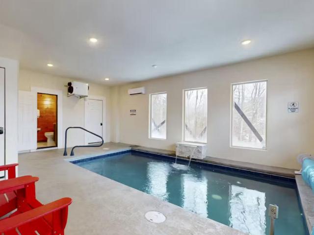 3305 Red Wolfe Road