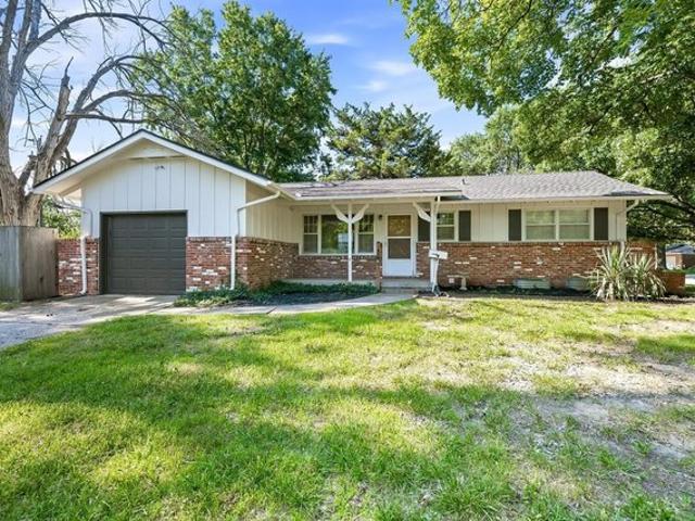 3305 W 18th St N, Wichita, KS 67203