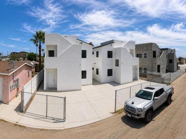3305 3 Clairemont Mesa Blvd, San Diego, CA 92117