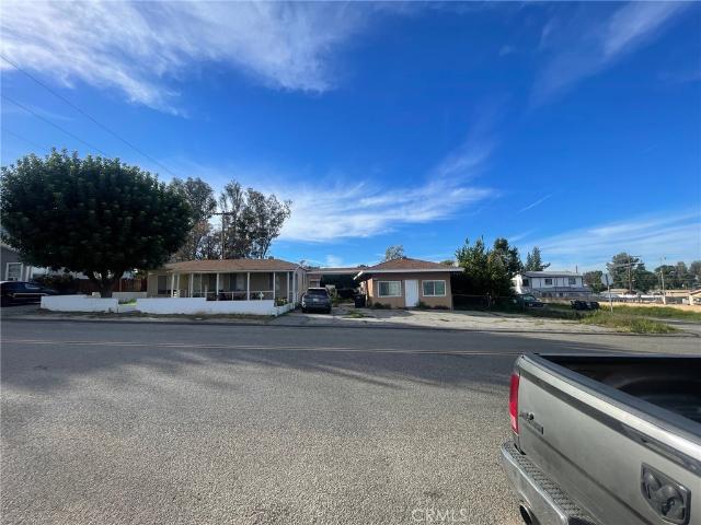 33067 Blackwell Blvd, Lake Elsinore, CA 92530 | MLS #SW26039 | Compass