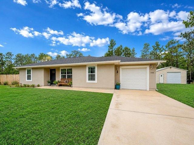 3306 NW Ridgewood Rd, Dunnellon, FL 34431
