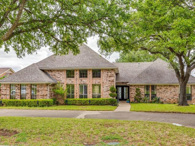 3306 Bluffview Drive