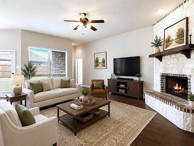 3306 Robin Trail