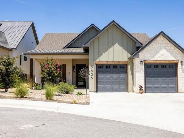 3306 Shelton Dr, Kerrville, TX 78028