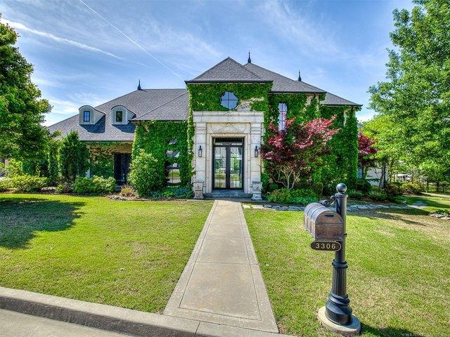 3306 W 68th St, Tulsa, OK 74132