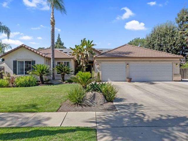 3306 W Taylor Ave, Visalia, CA 93291