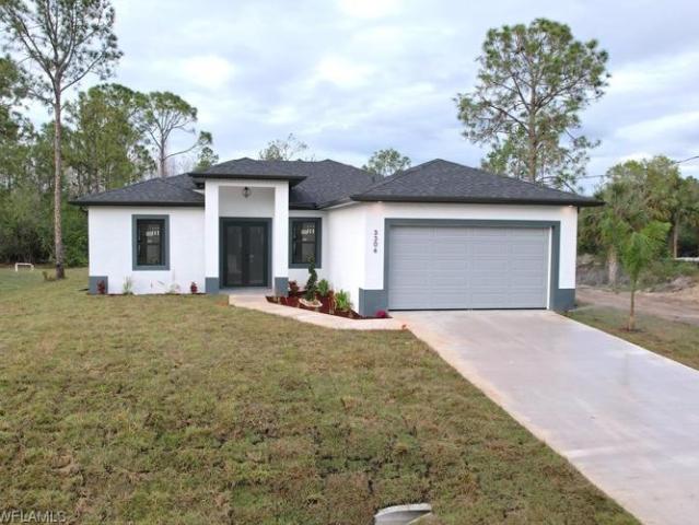 3306 36th St W, Lehigh Acres, FL 33971