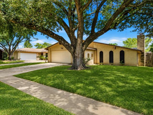 3307 Meadowview Drive