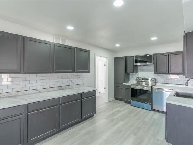3307 Mockingbird Lane