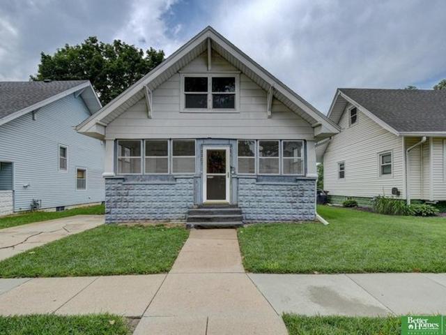 3307 Arbor St, Omaha, NE 68105