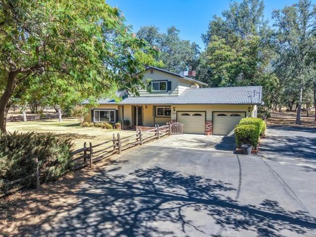 3307 Tackle Dr, Cottonwood, CA 96022