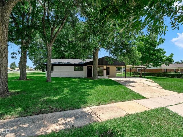 3308 Black Lake Circle