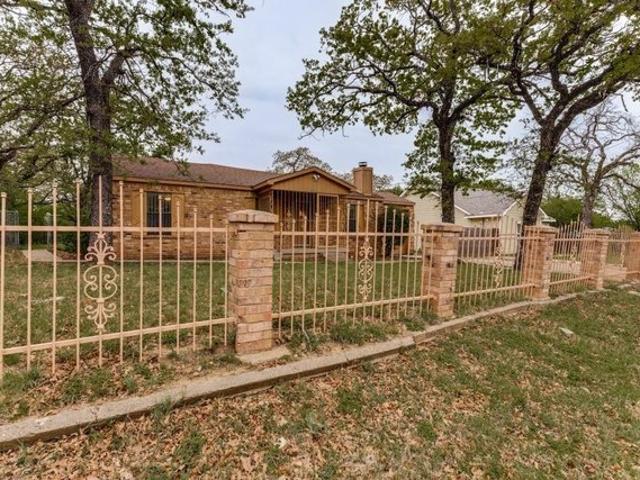 3308 Donalee St, Fort Worth, TX 76119