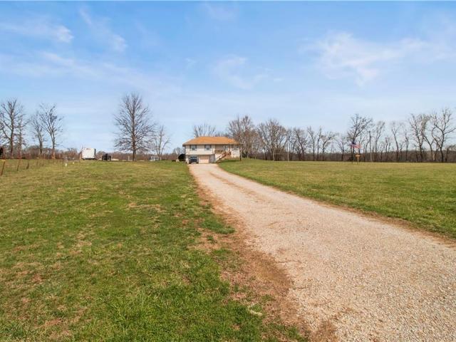 3308 E 303rd St, Cleveland, MO 64734 | MLS #2607 | Compass