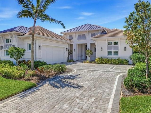 3308 Kumamoto Ln, Naples, FL 34114