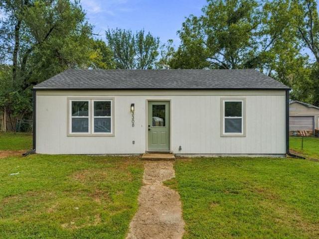 3308 SE Girard St, Topeka, KS 66605