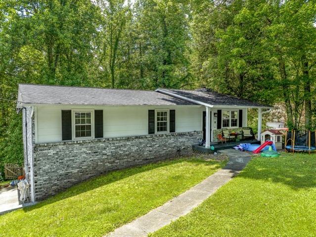 3308 Shagbark Rd, Powell, TN 37849