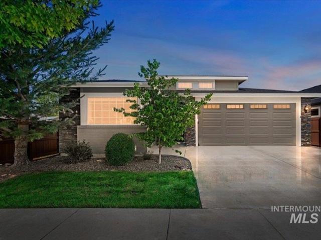 3309 N Park Crossing Ave, Meridian, ID 83646