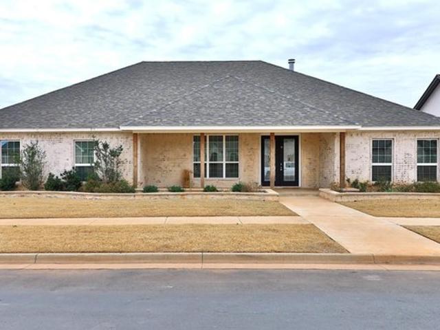 3309 Front Nine Dr, Abilene, TX 79606