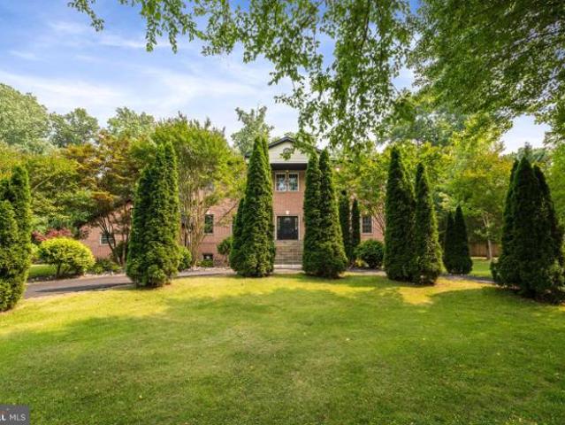 3309 Highland Ln, Fairfax, VA 22031