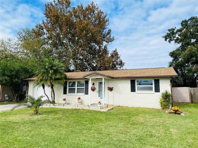 3309 Jackson Dr, Holiday, FL 34691