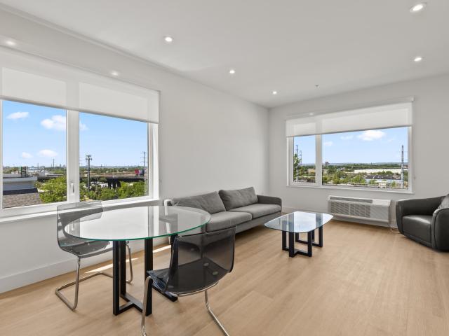 3309 Liberty Ave # 307