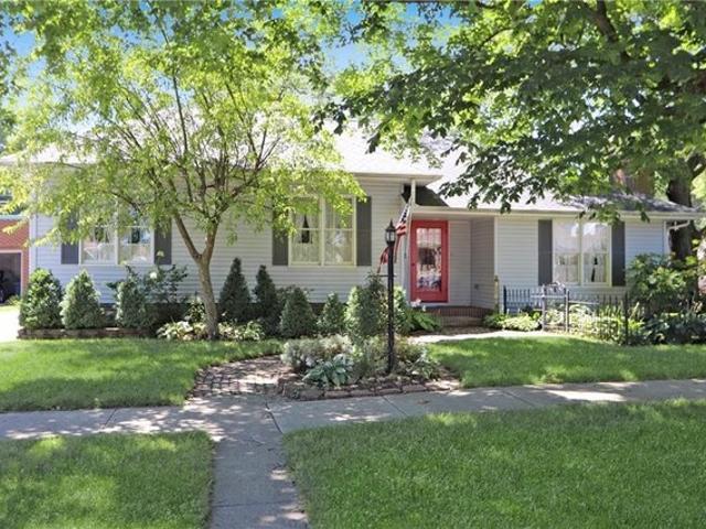 3309 Prairie Ave, Mattoon, IL 61938