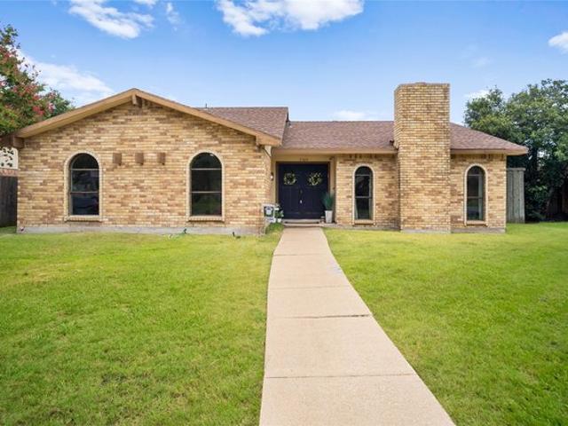 3309 Scott Dr, Rowlett, TX 75088