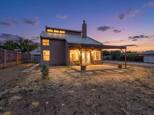3309 Vista De Vegas Ln, Las Vegas, NM 87701