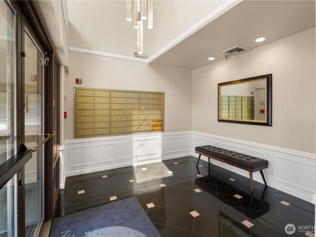 3300 Meridian Avenue N # 302