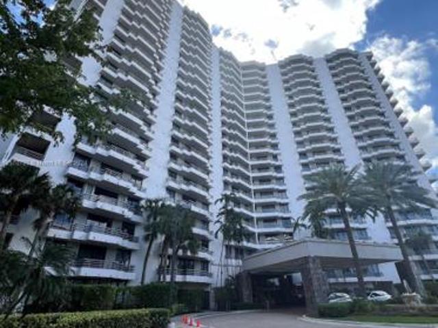 3300 NE 191st St #1805, Aventura, FL 33180
