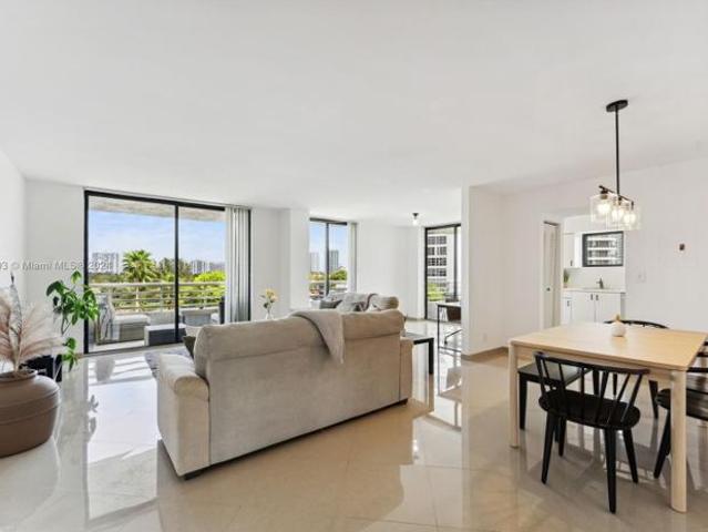 3300 NE 192 St #612, Aventura, FL 33180