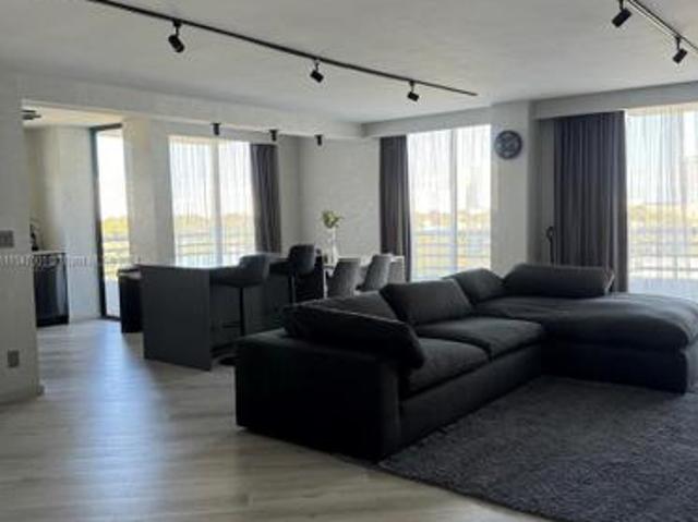 3300 NE 192 St #907, Aventura, FL 33180