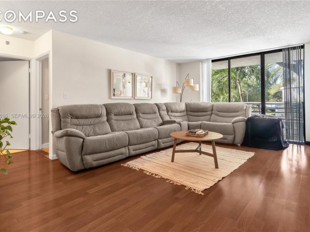 3300 NE 192 St 202, Aventura, FL
