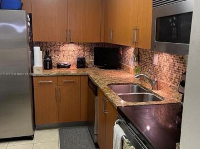 3300 NE 192 St #302, Aventura, FL 33180