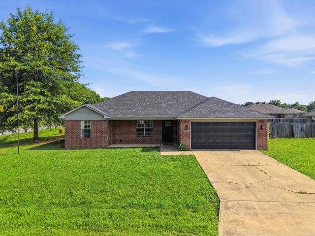 3300 Antietam Dr, Conway, AR 72032